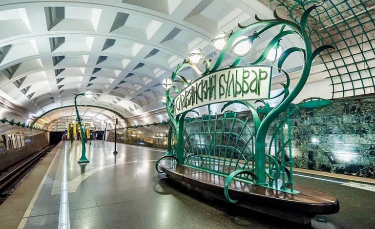 Moskovski metro | Veličanstvene metro stanice u Moskvi