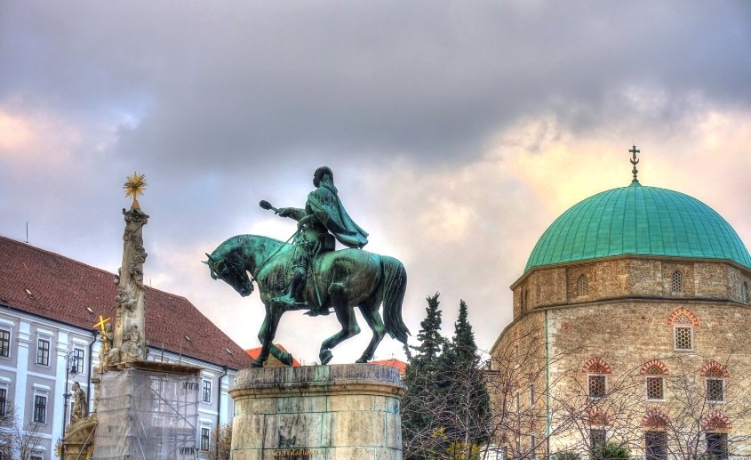 Pečuj putovanje 2025 | 75€ za paket aranžman (1 noćenje / 2 dana)